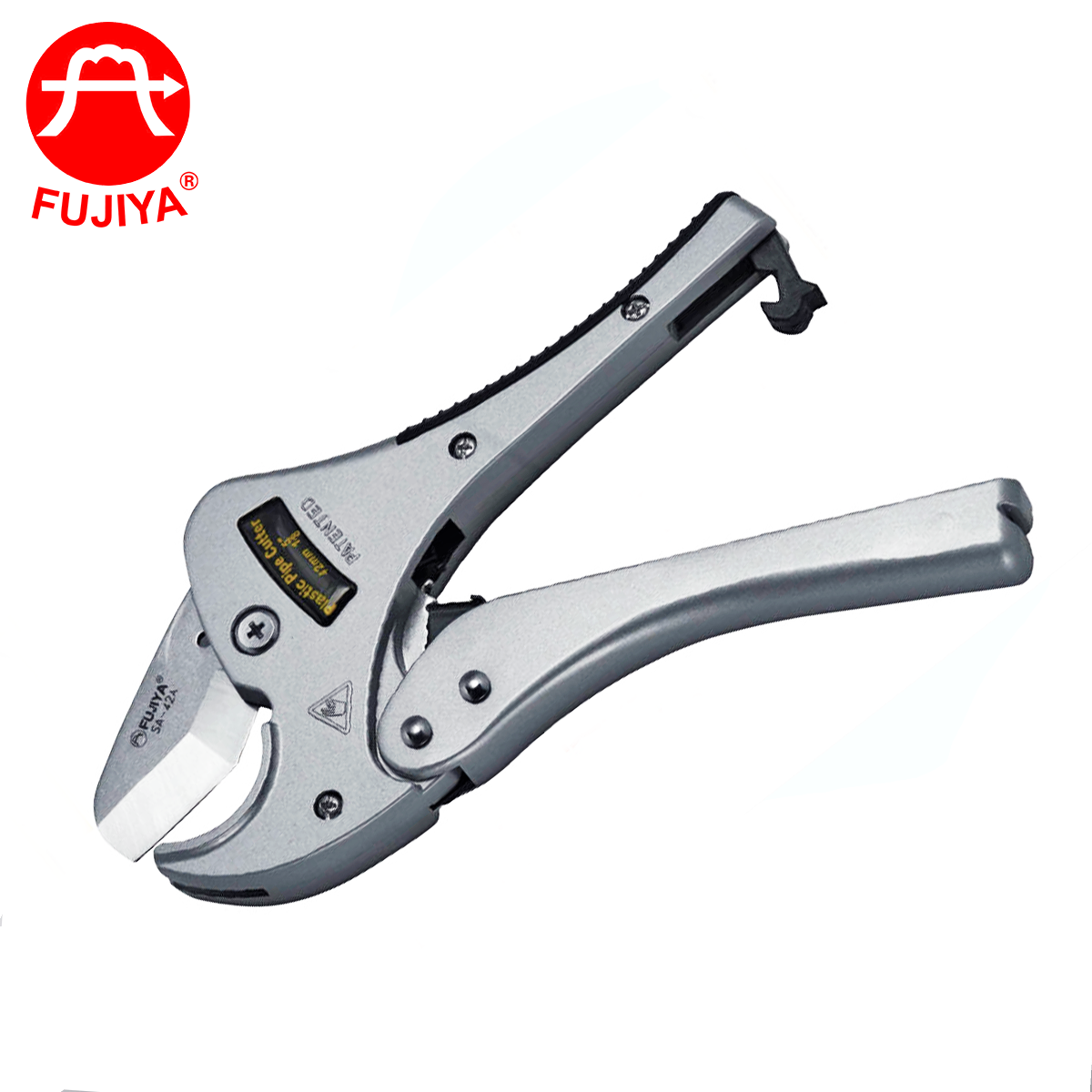 Labor-saving pipe cutter